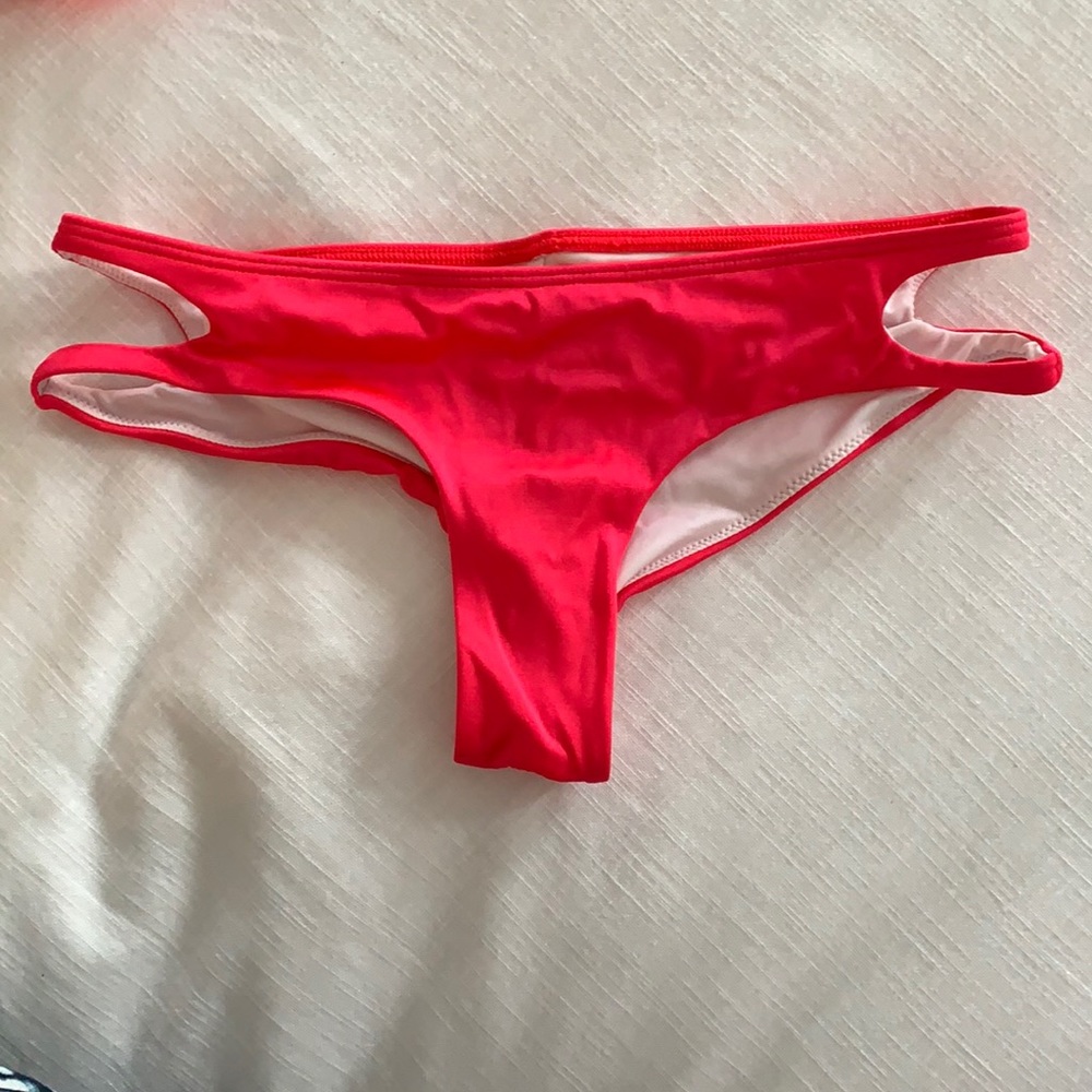 Victoria’s Secret Cheeky Cutout Bottoms - Gem
